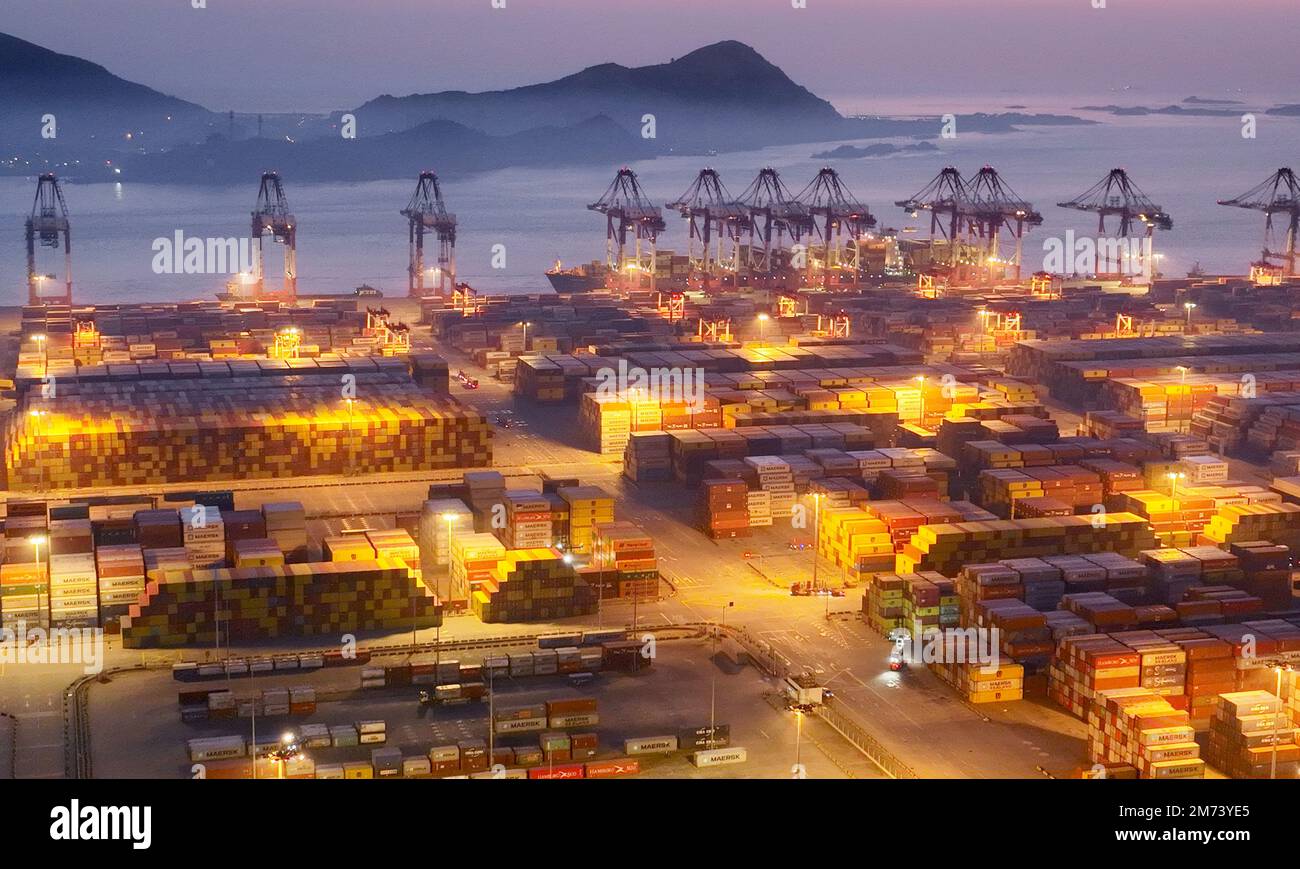 SHANGHAI, CHINA - JANUARY 7, 2023 - Aerial photo taken on Jan. 7, 2023 ...