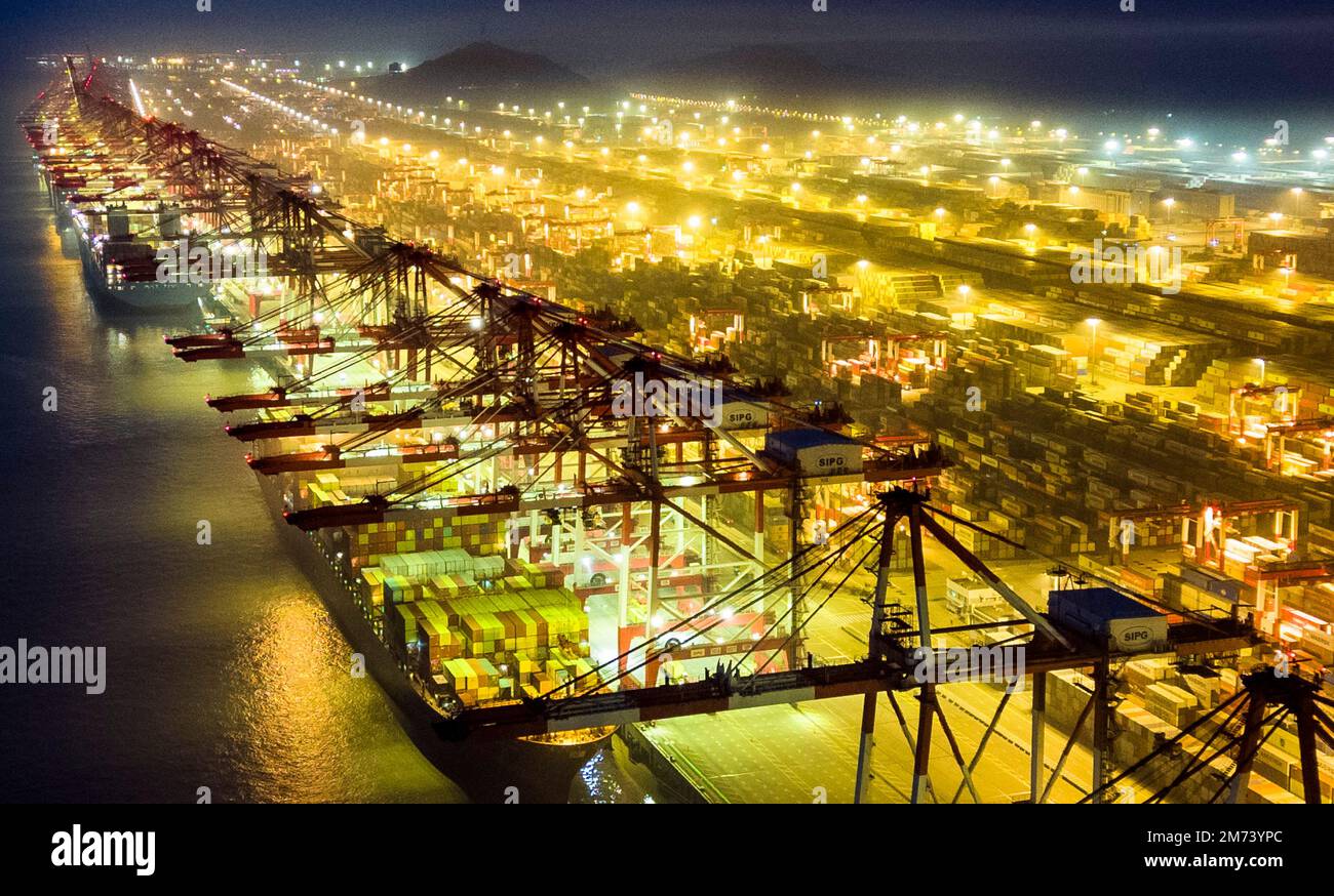 SHANGHAI, CHINA - JANUARY 7, 2023 - Aerial photo taken on Jan. 7, 2023 ...