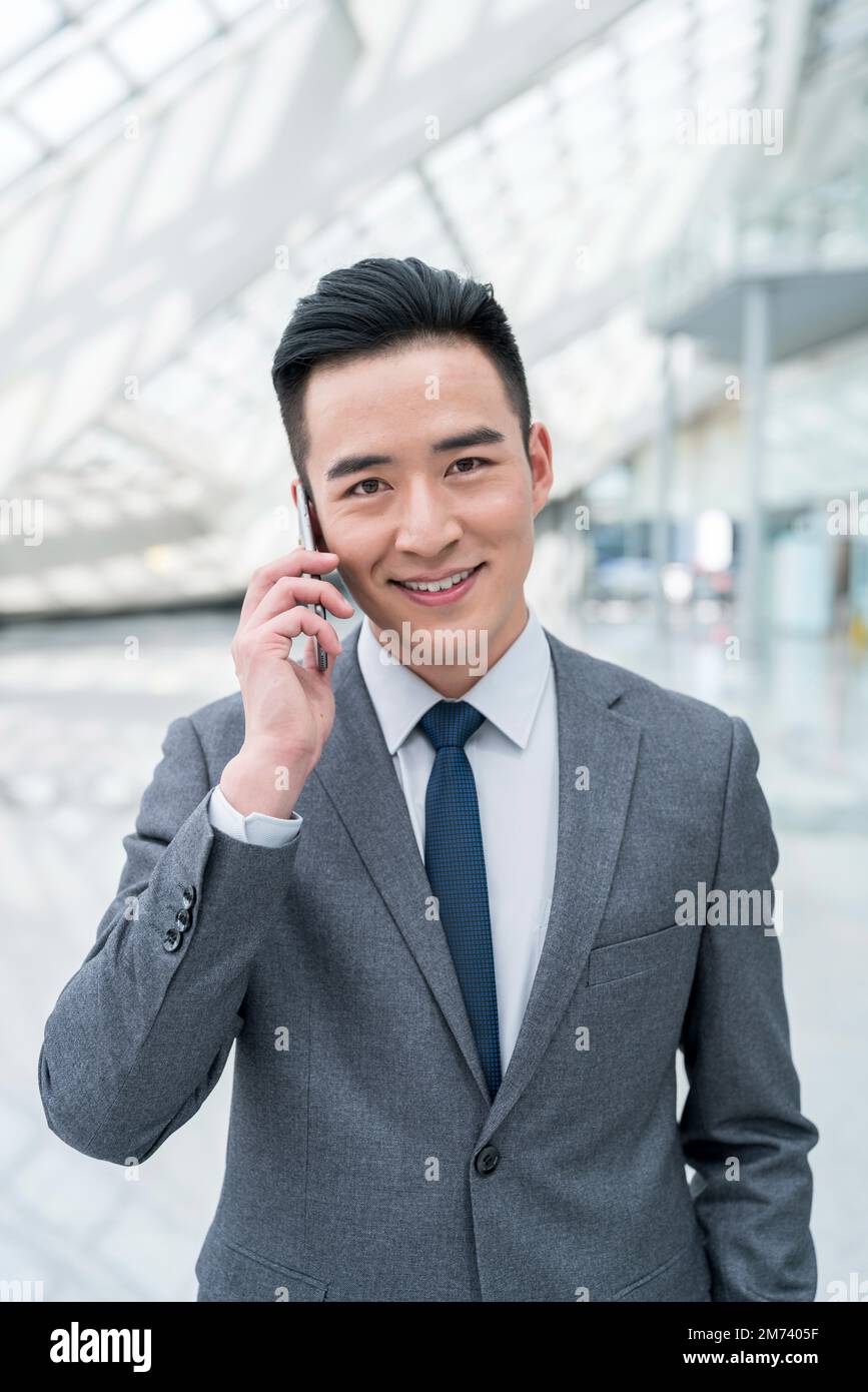 Business man at the airport Stock Photo - Alamy