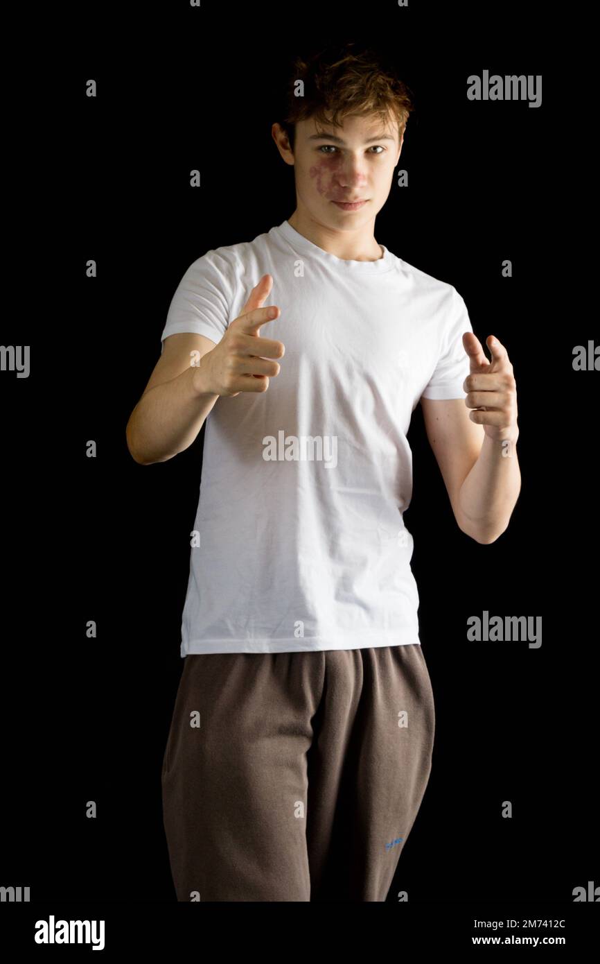17 year old male teenager hi-res stock photography and images - Alamy