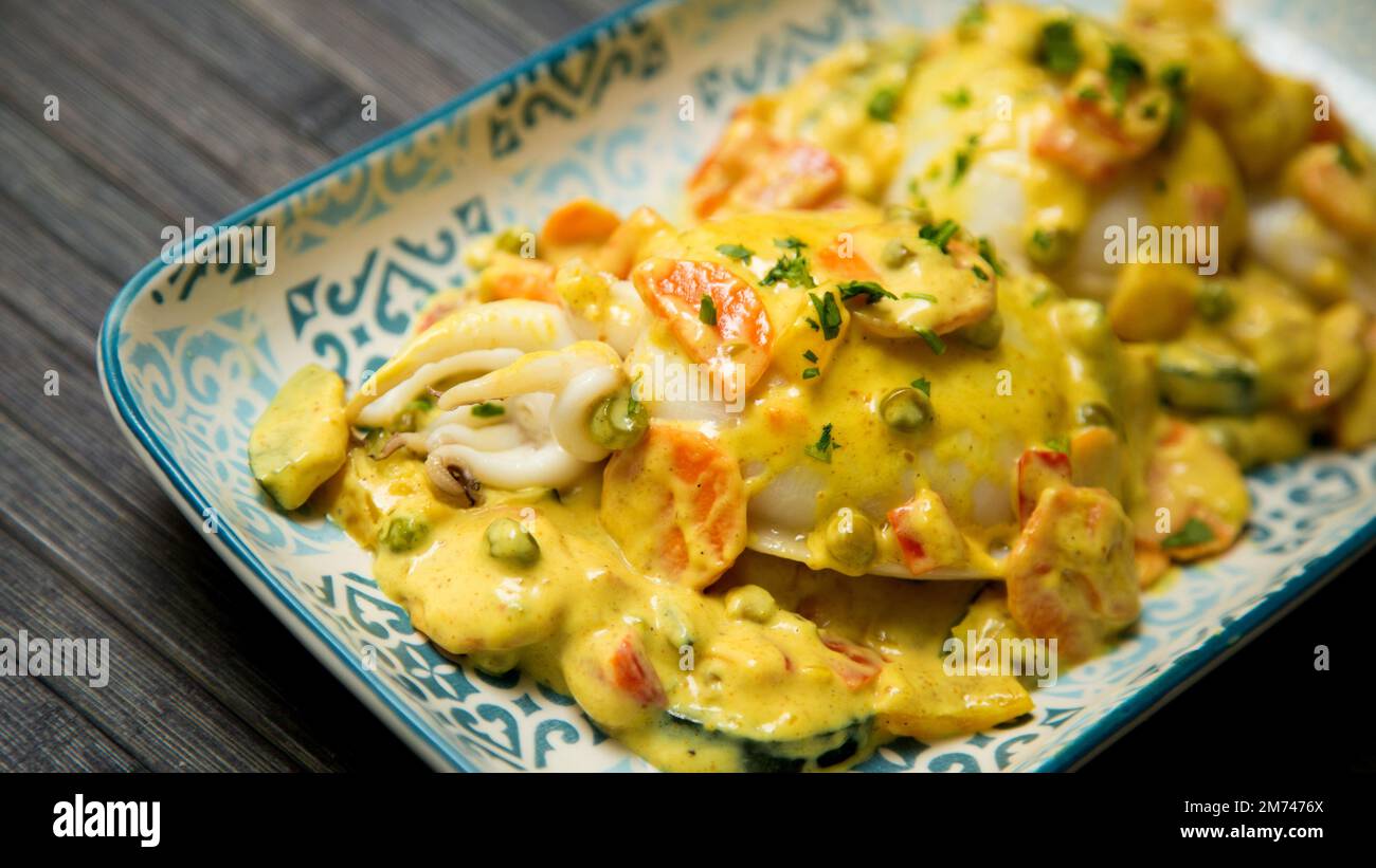 Chinese noodles fish curry hi-res stock photography and images - Alamy