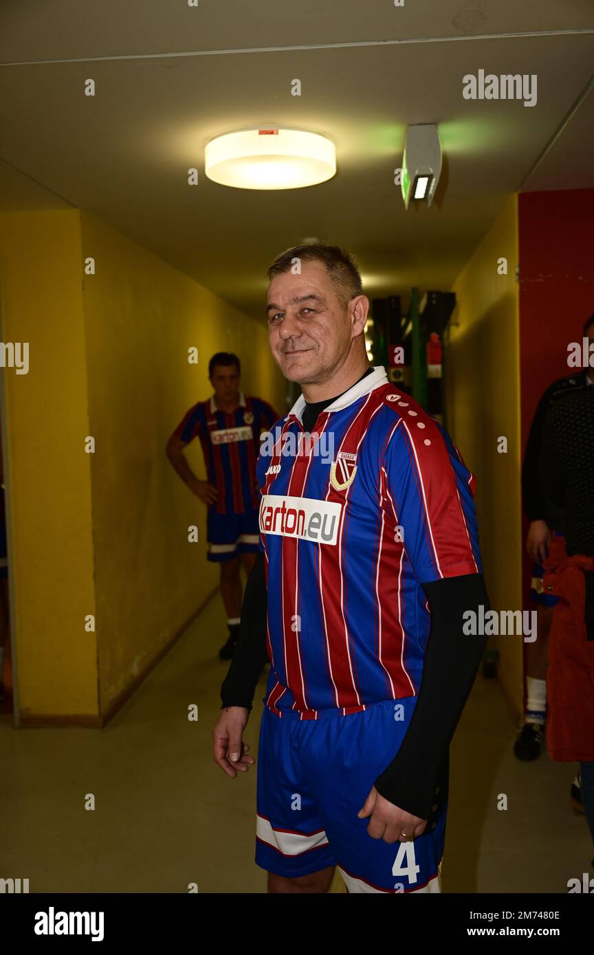 Andrzej kobylanski beim 8 bretter knaller turnier der ...