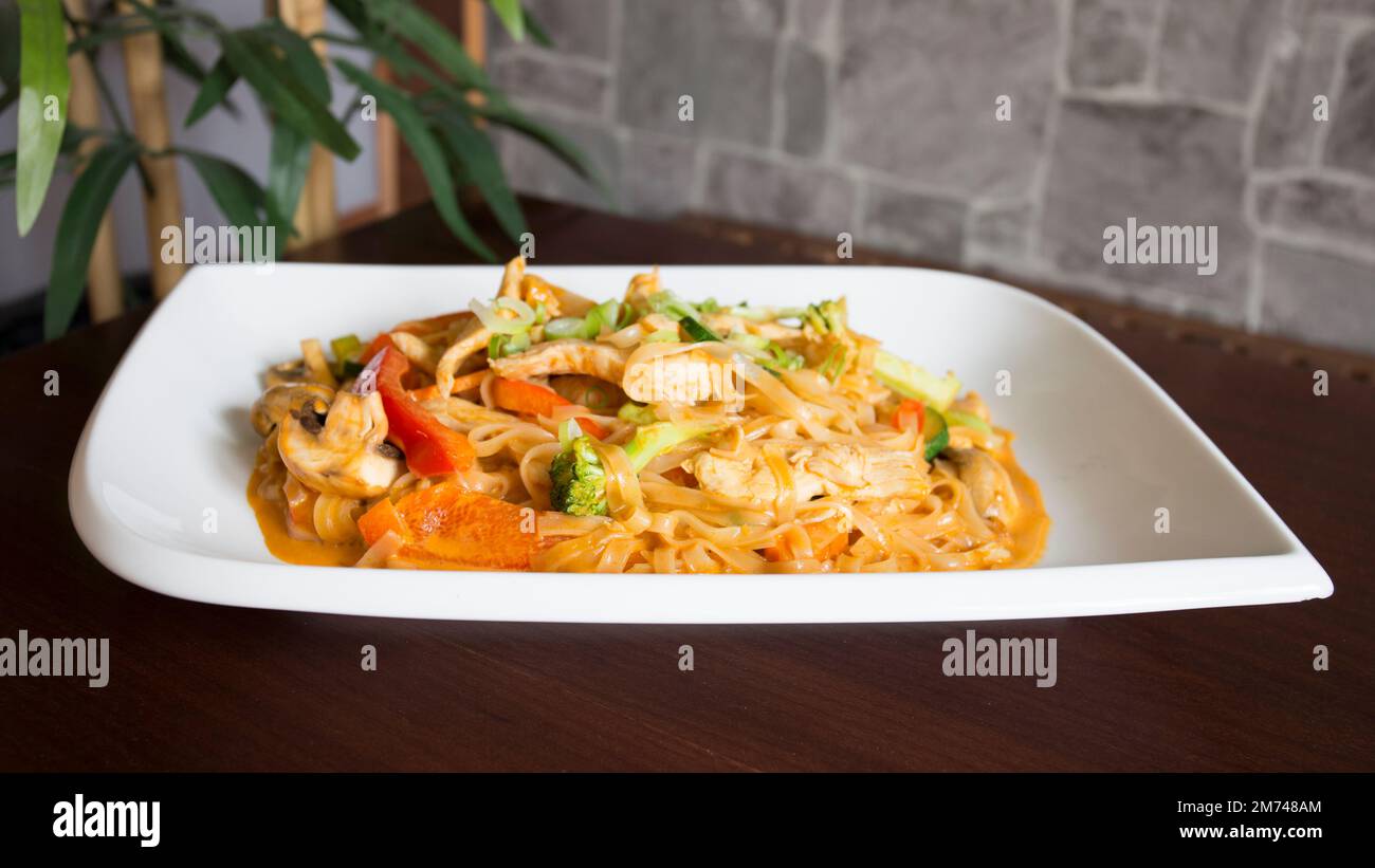 Asian combo plate chicken hi-res stock photography and images - Alamy