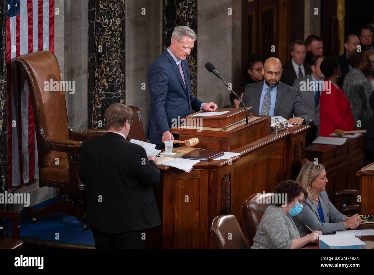 Kevin mccarthy gavel hi-res stock photography and images - Alamy