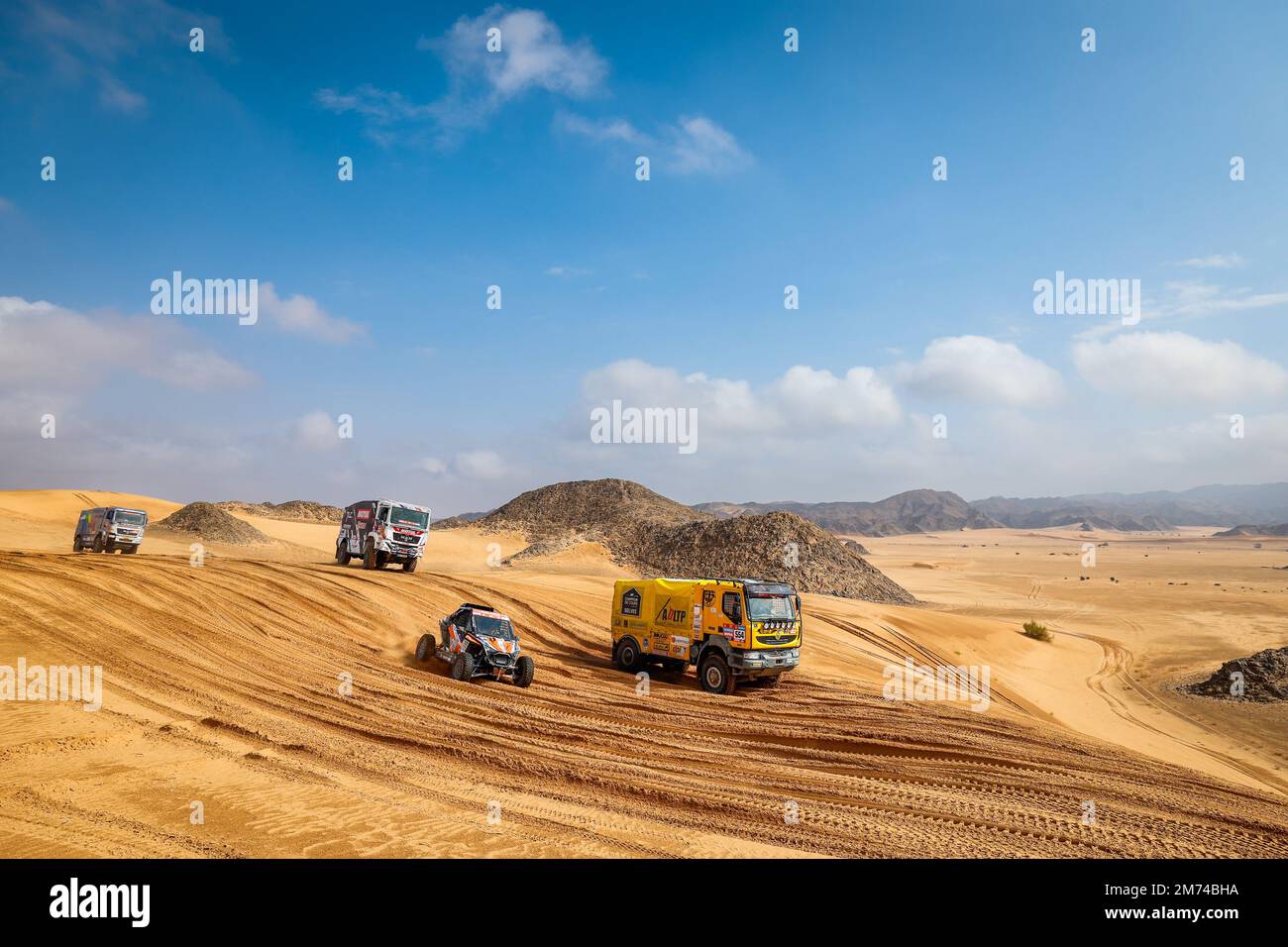 Matteo perry hi-res stock photography and images - Alamy