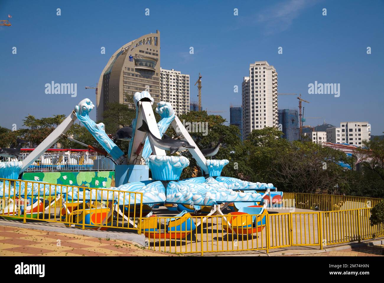 Dalian and beach hi-res stock photography and images - Alamy