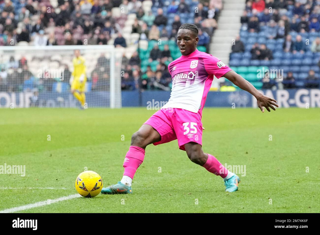 Brahima Diarra #35 of Huddersfield Townduring the Emirates FA Cup Third ...