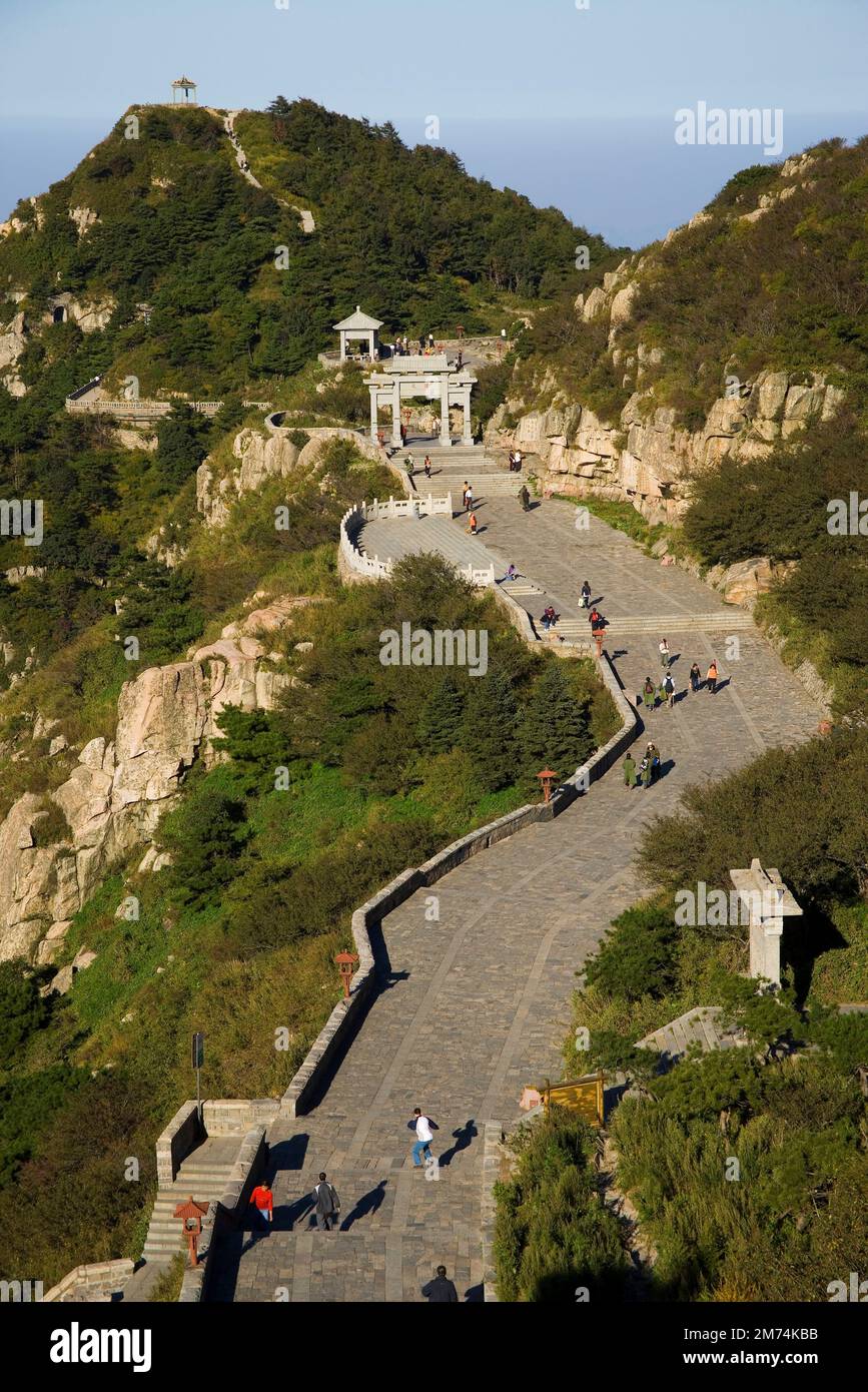 Temple on Mount Tai,Mt Tai,Shandong Stock Photo - Alamy