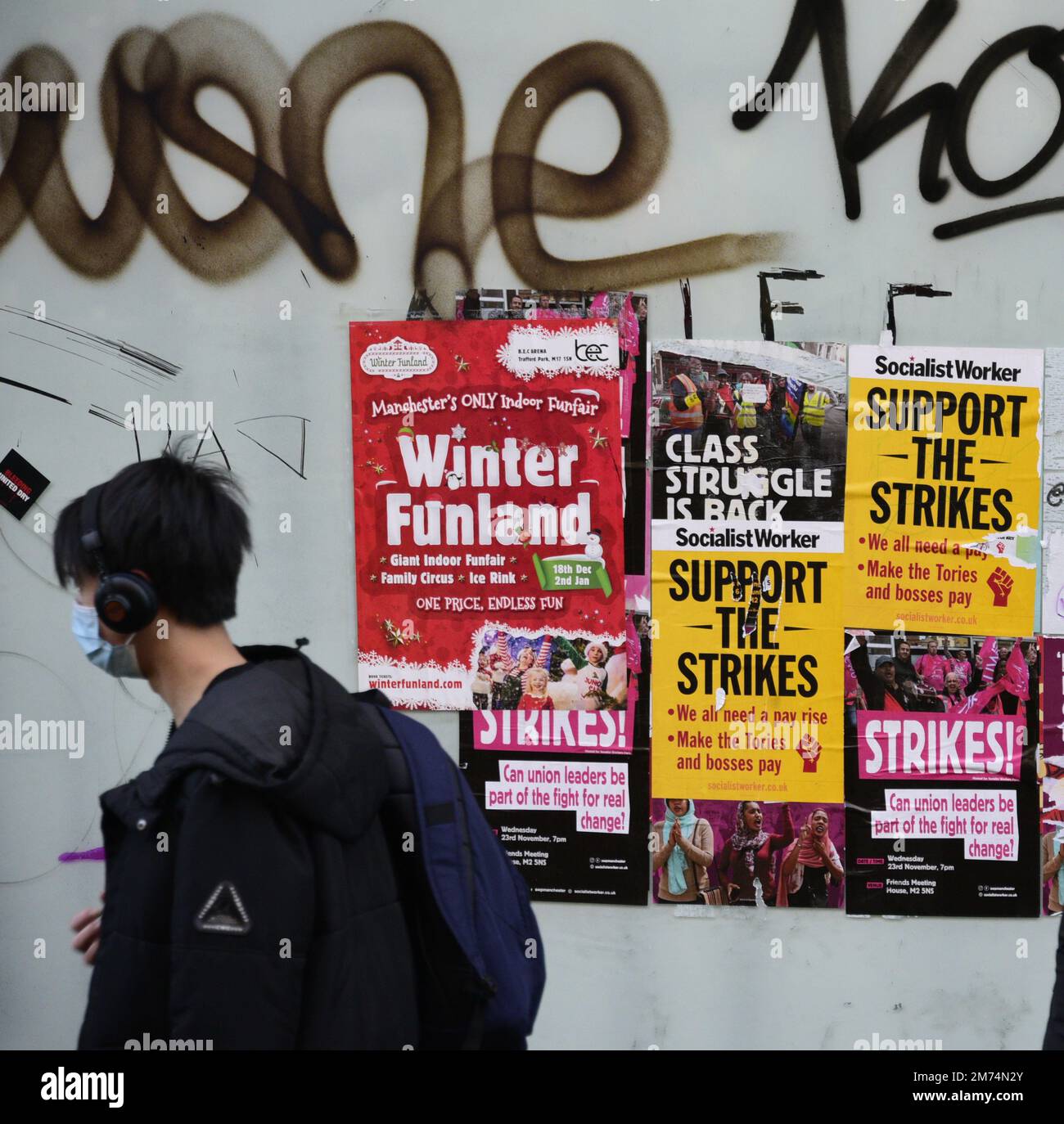 Flyposted posters hi-res stock photography and images - Alamy