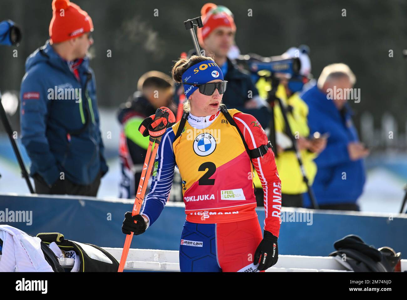 Julia Simon of France seen in action during the Women 10 km Pursuit ...