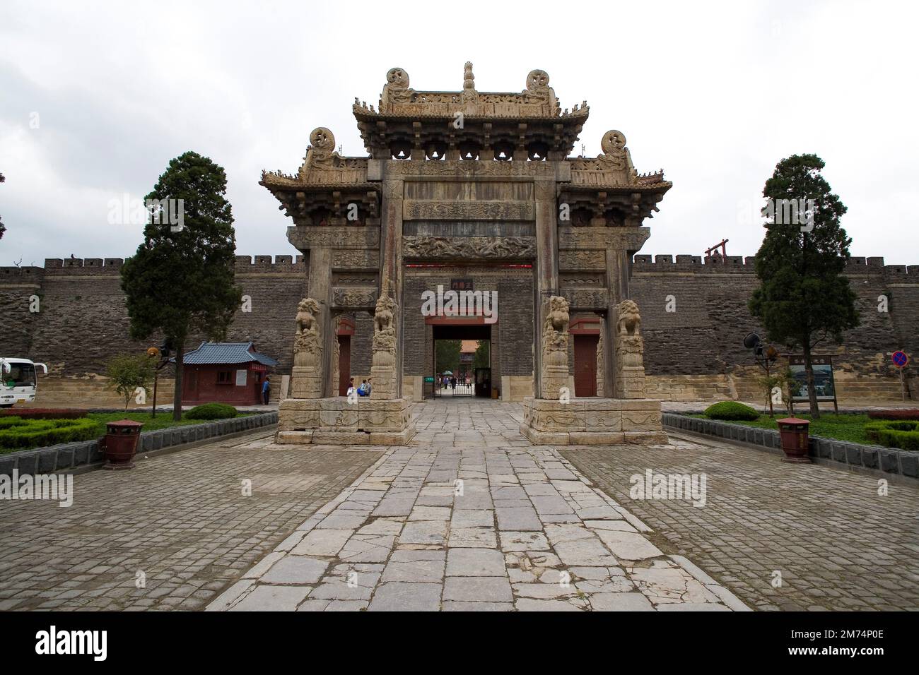 View of Dai Temple,Shandong Stock Photo - Alamy