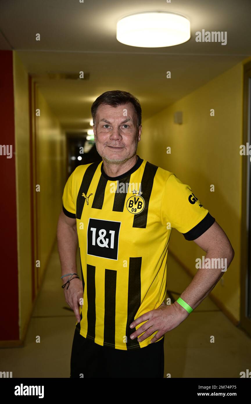 Thomas helmer beim 8 bretter knaller turnier der traditionsmannschaften ...