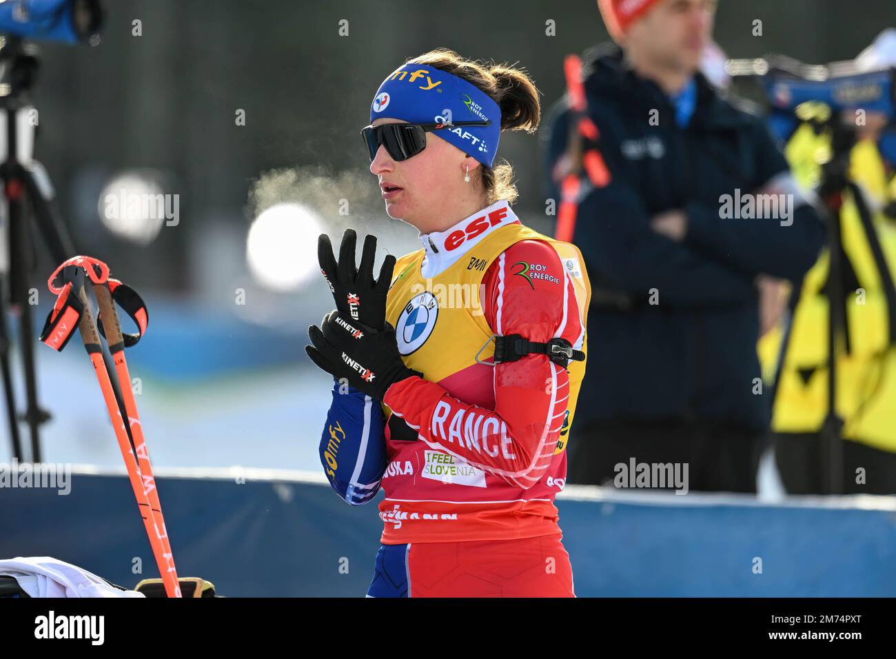 Julia Simon of France seen in action during the Women 10 km Pursuit ...