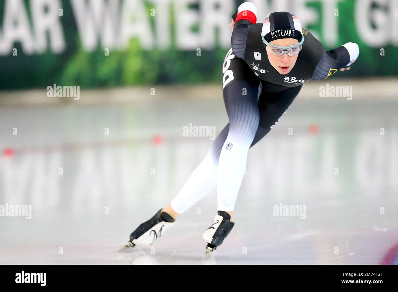 Hamar 20230107.Michelle Uhrig from Germany in action under 3,000 meters ...