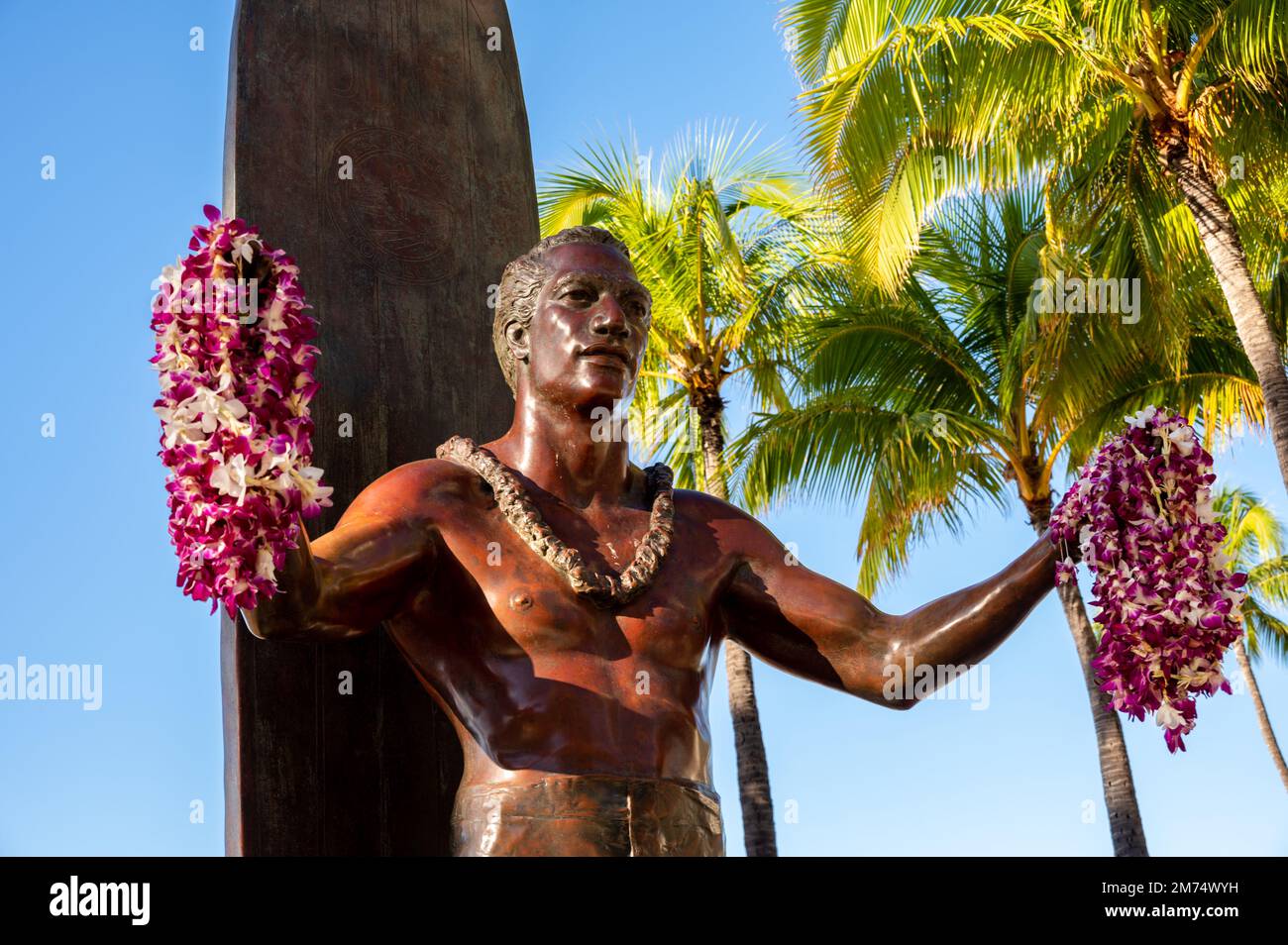 Honolulu, Hawaii - December 26, 2022: Duke Kahanamoku statue in front ...
