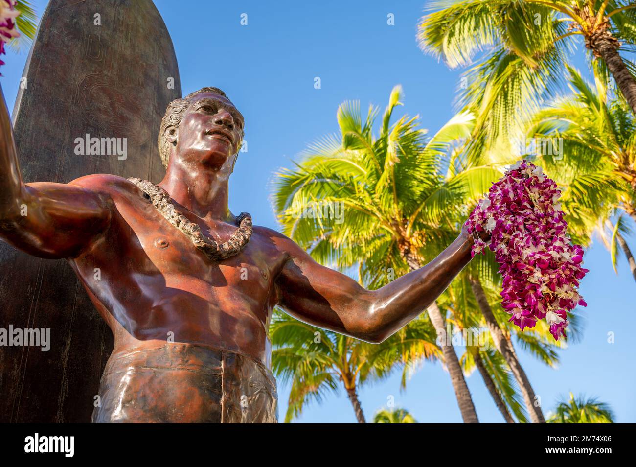 Honolulu, Hawaii - December 26, 2022: Duke Kahanamoku statue in front ...