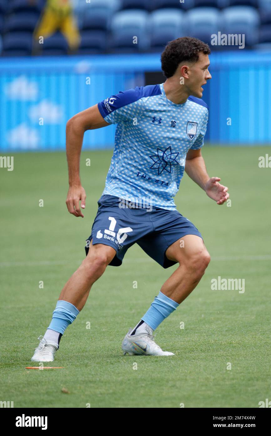 Patrick Yazbek of Sydney FC warms up before the match between Sydney FC ...