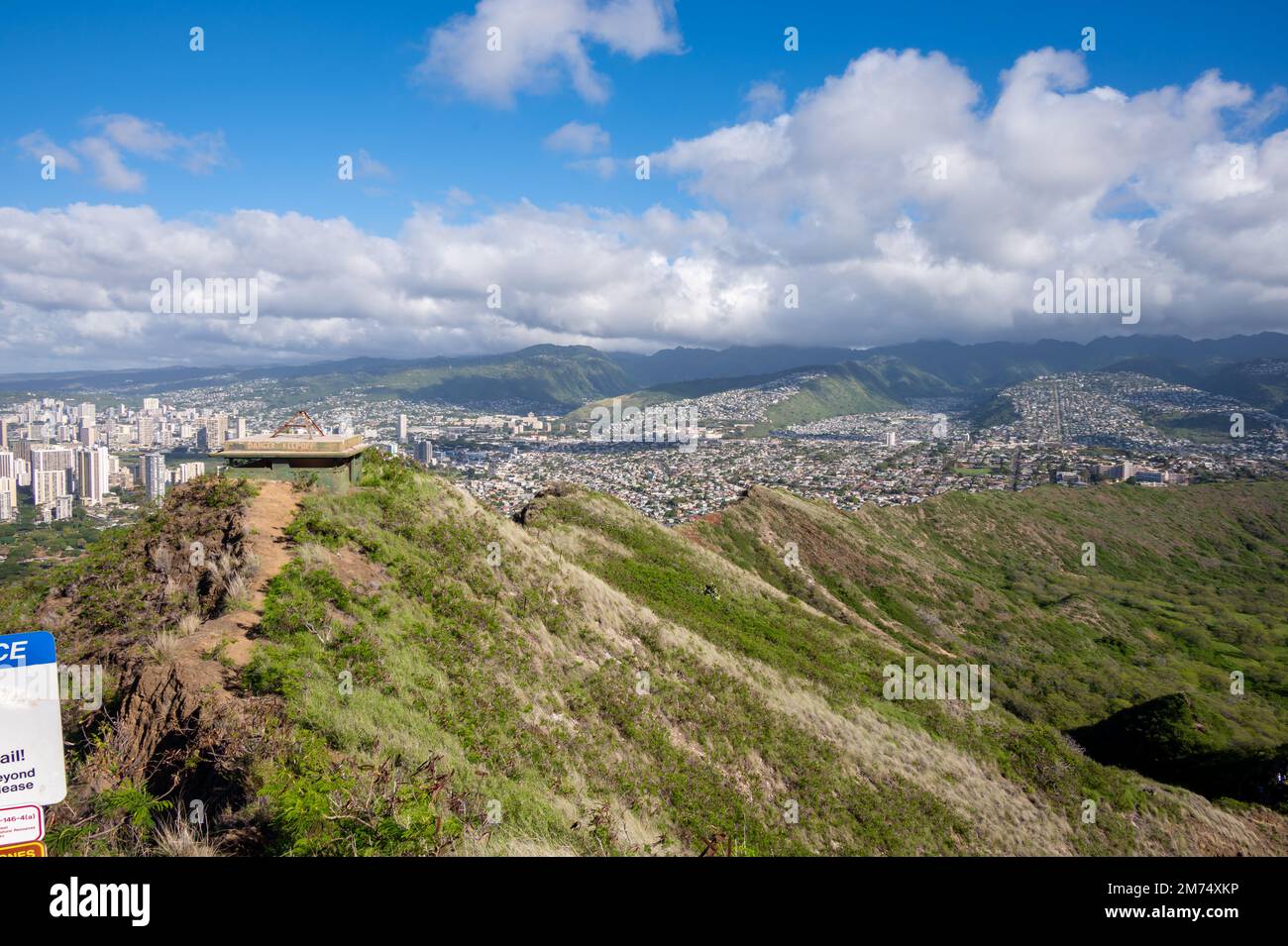 Views from the Diamond Head vulcano lookout Stock Photo - Alamy