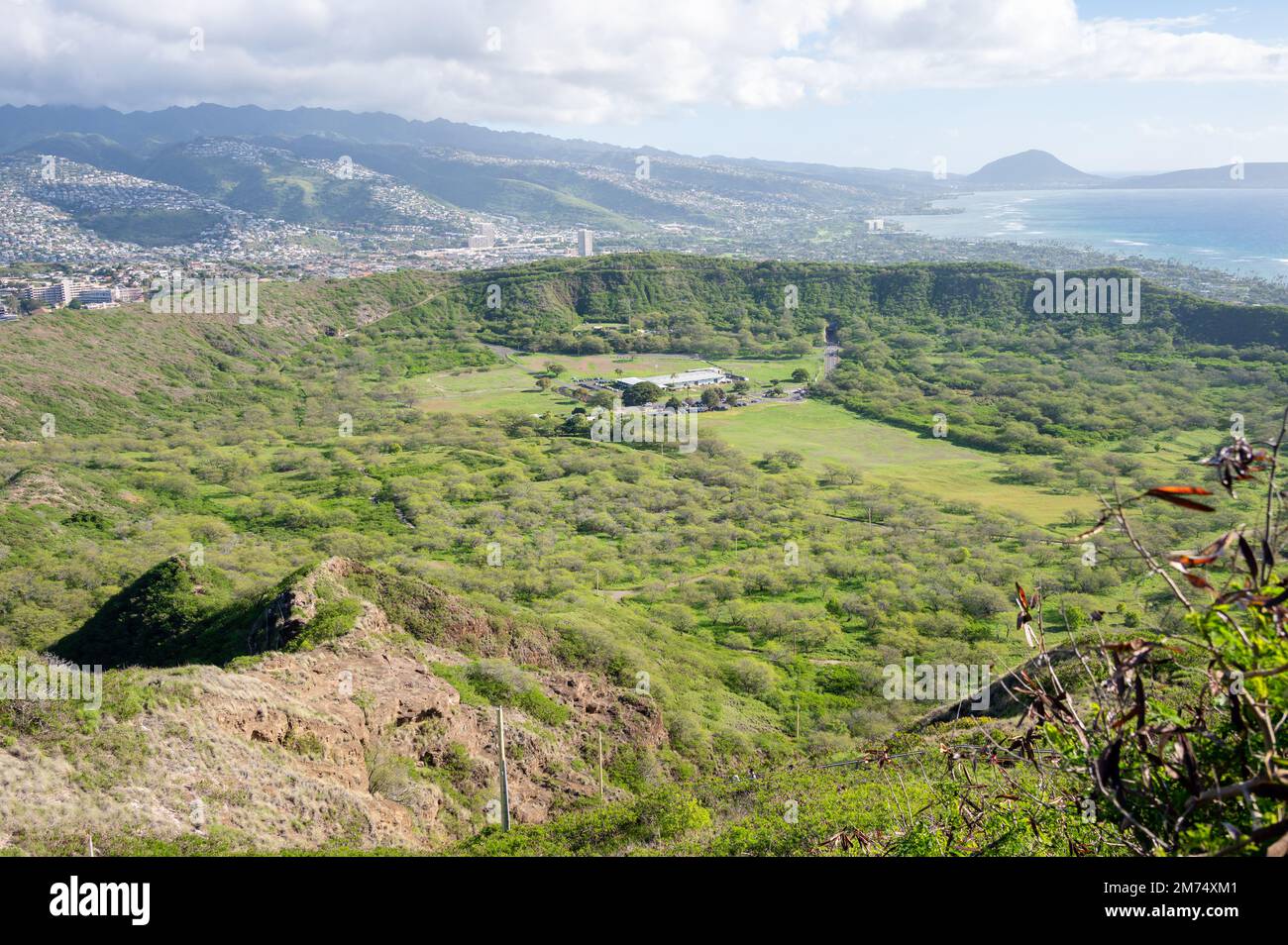 Hike diamond head in oahu hi-res stock photography and images - Alamy