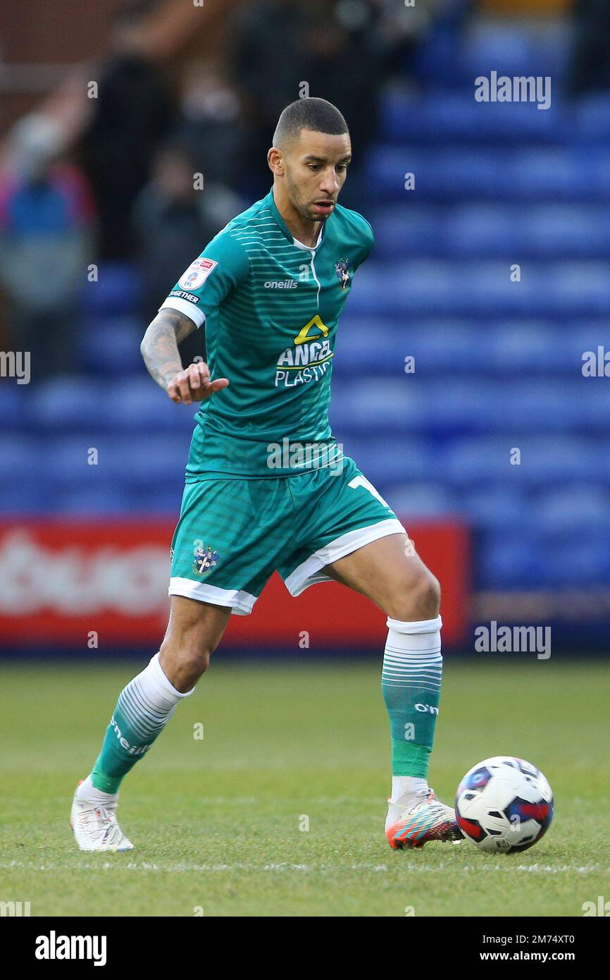 Sutton united football hi-res stock photography and images - Alamy
