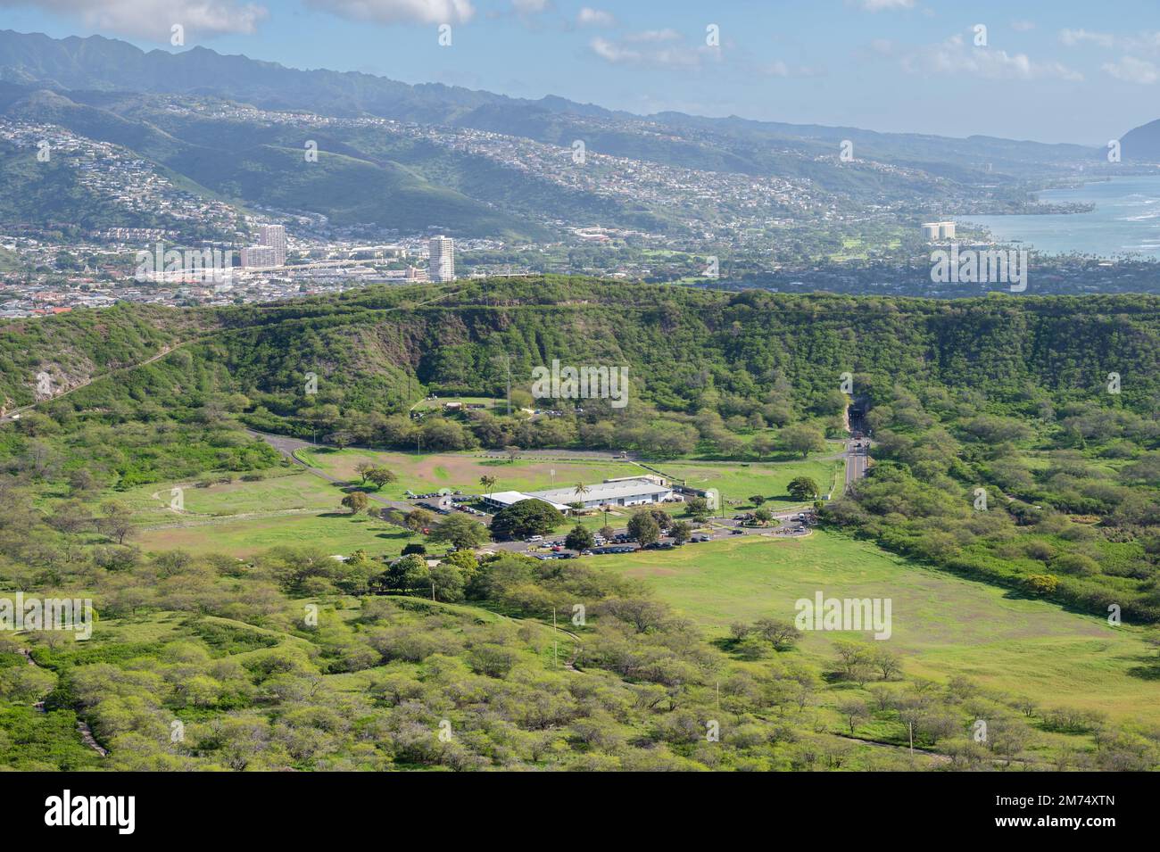 Hike diamond head in oahu hi-res stock photography and images - Alamy