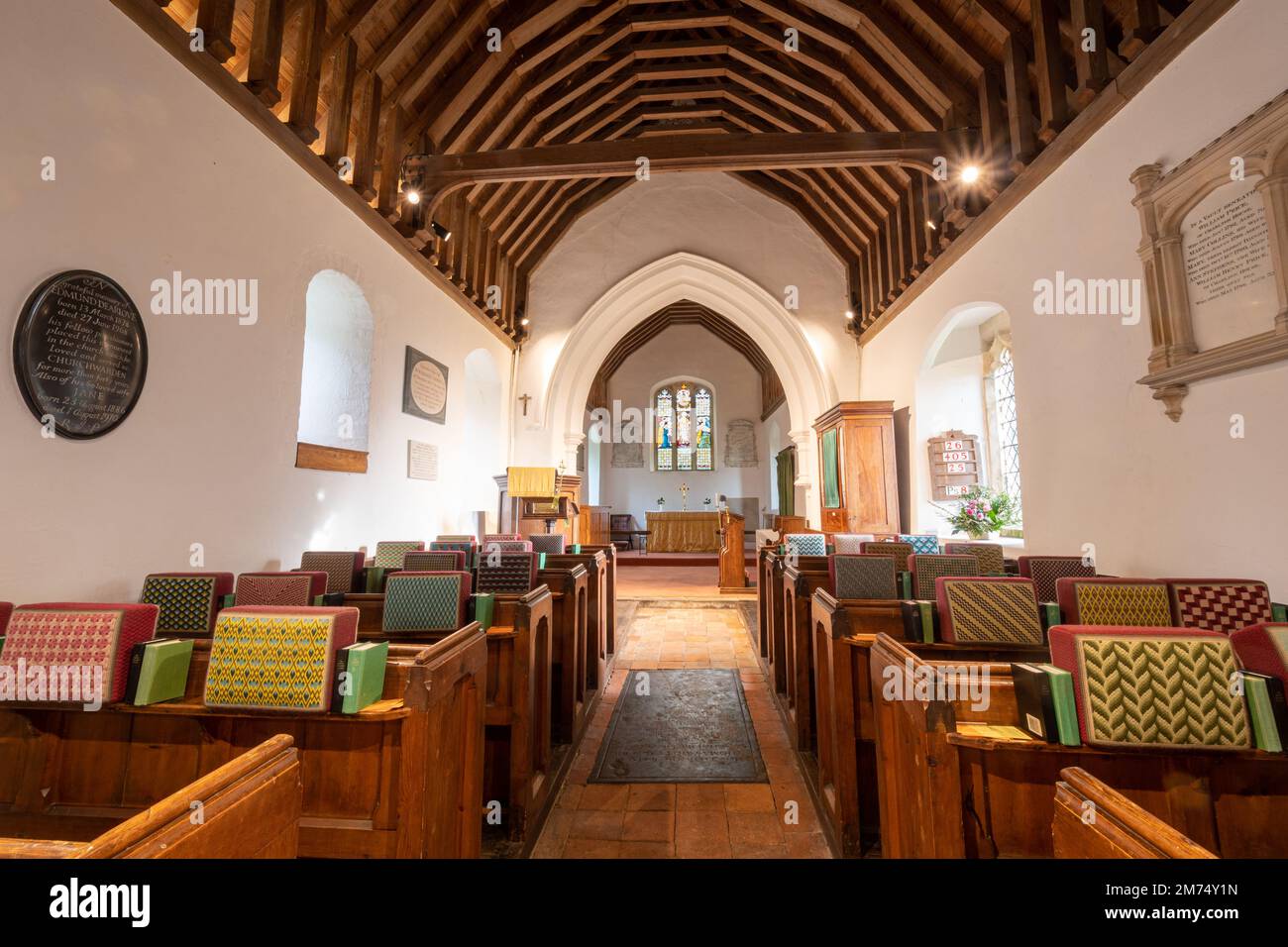 Interior of All Saints parish church in Farnborough, West Berkshire ...