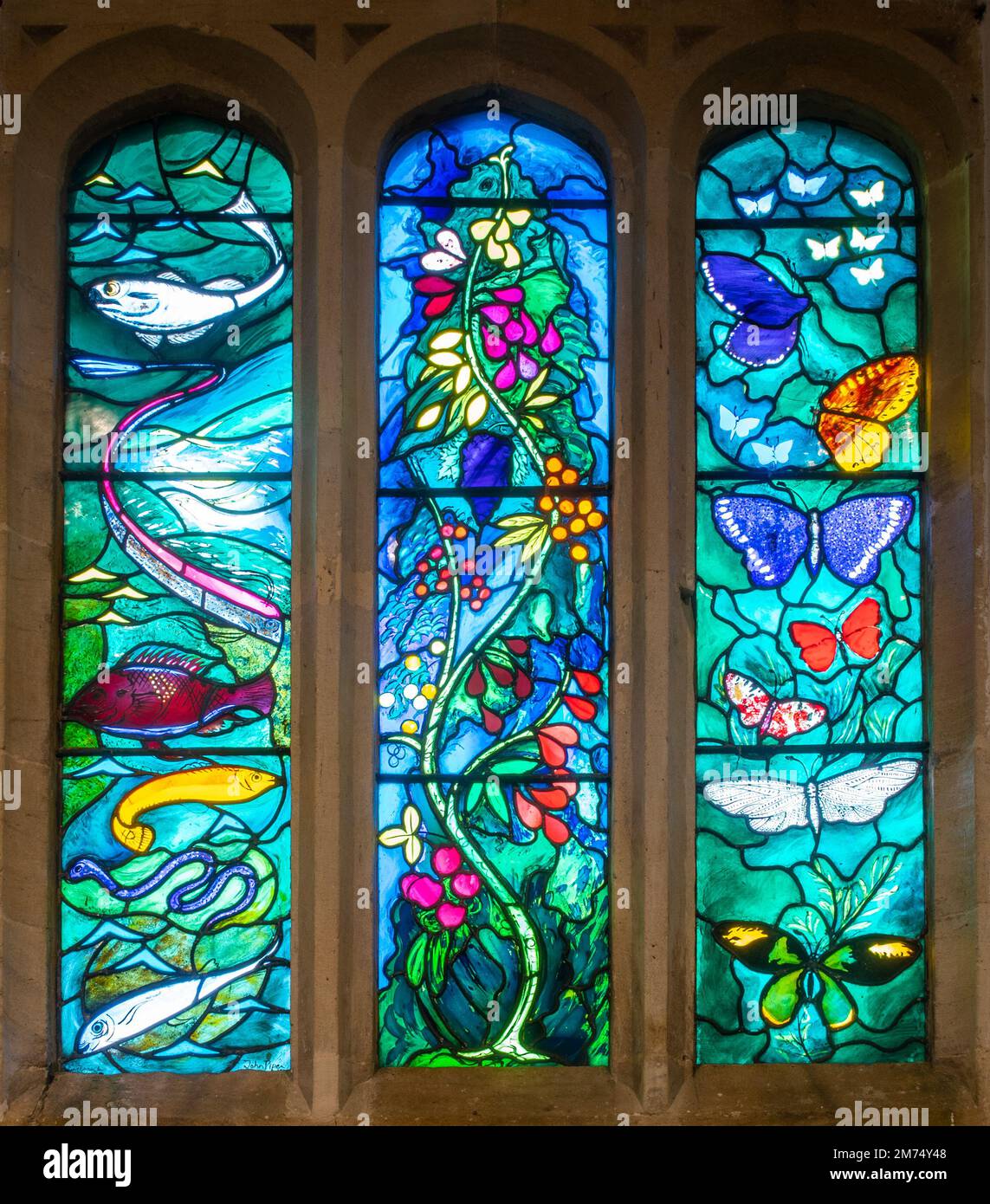 John Piper stained glass window in memory of Sir John Betjeman in All ...