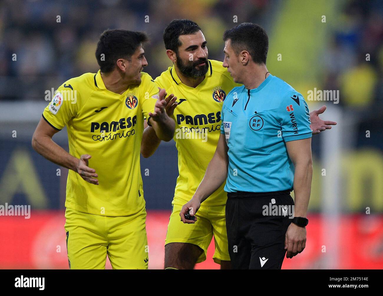 Referee cesar soto grado hi-res stock photography and images - Alamy