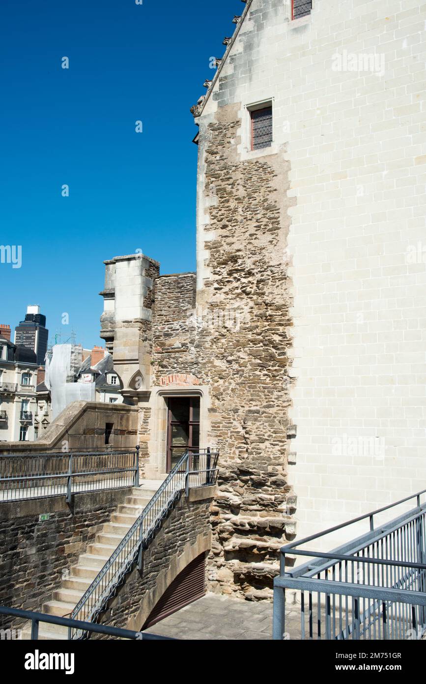 A vertical shot of the beautiful white Castle of the Dukes of Brittany ...