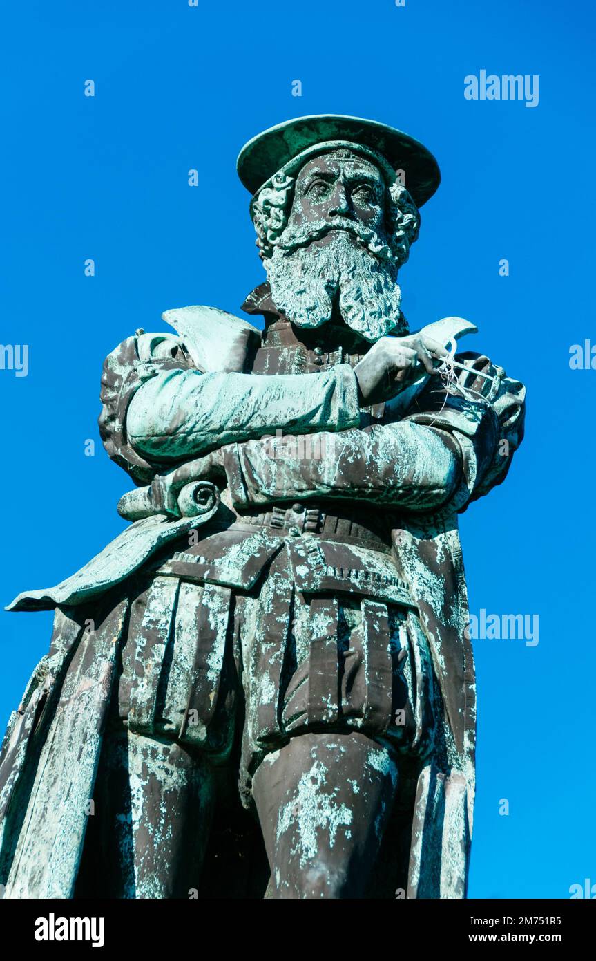 Statue of the cartographer Gerardus Mercator in Rupelmonde Stock Photo ...
