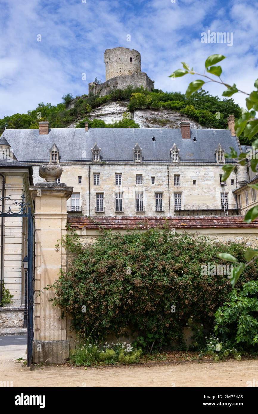 La Roche Guyon village, its streets, gardens and castle Stock Photo - Alamy