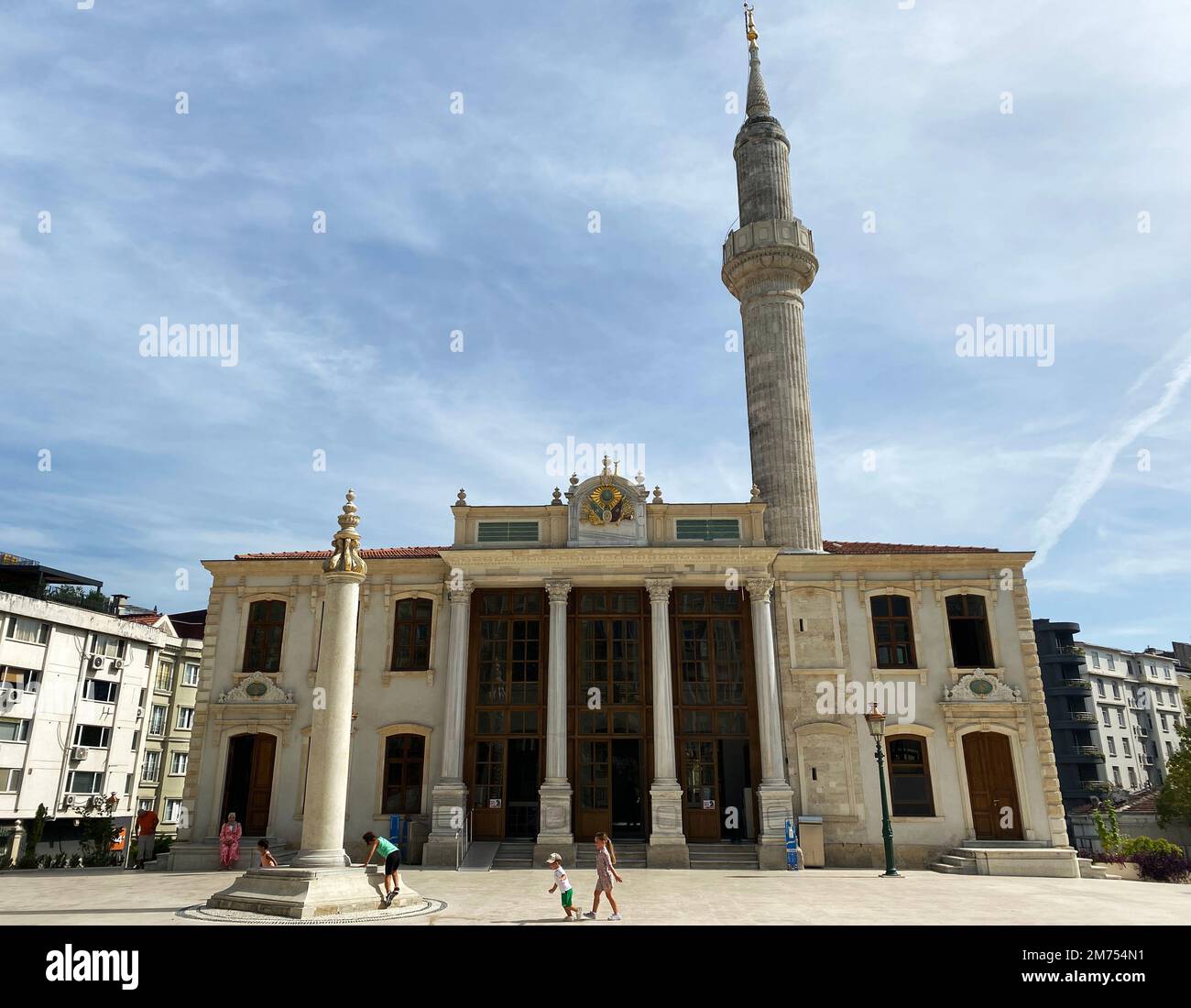 Tesvikiye mosque hi-res stock photography and images - Alamy