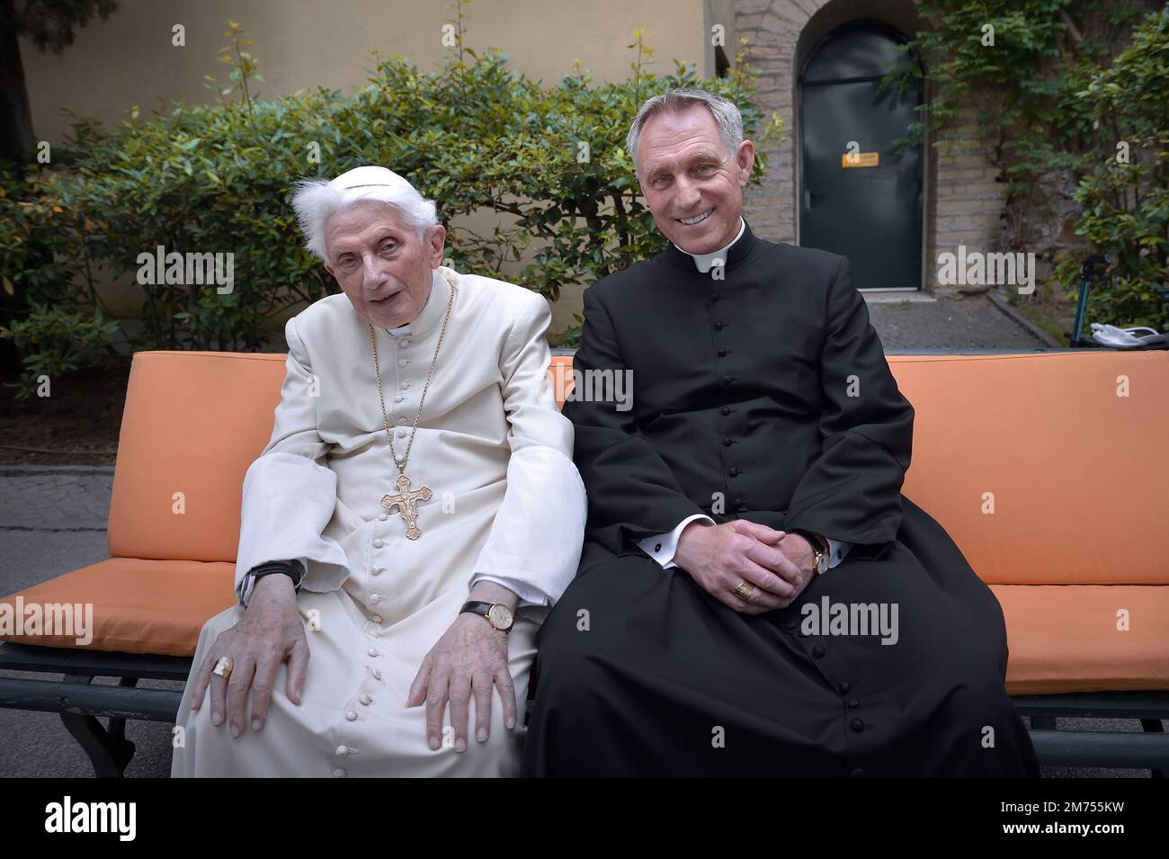Giardini vaticano benedetto xvi hi-res stock photography and images - Alamy