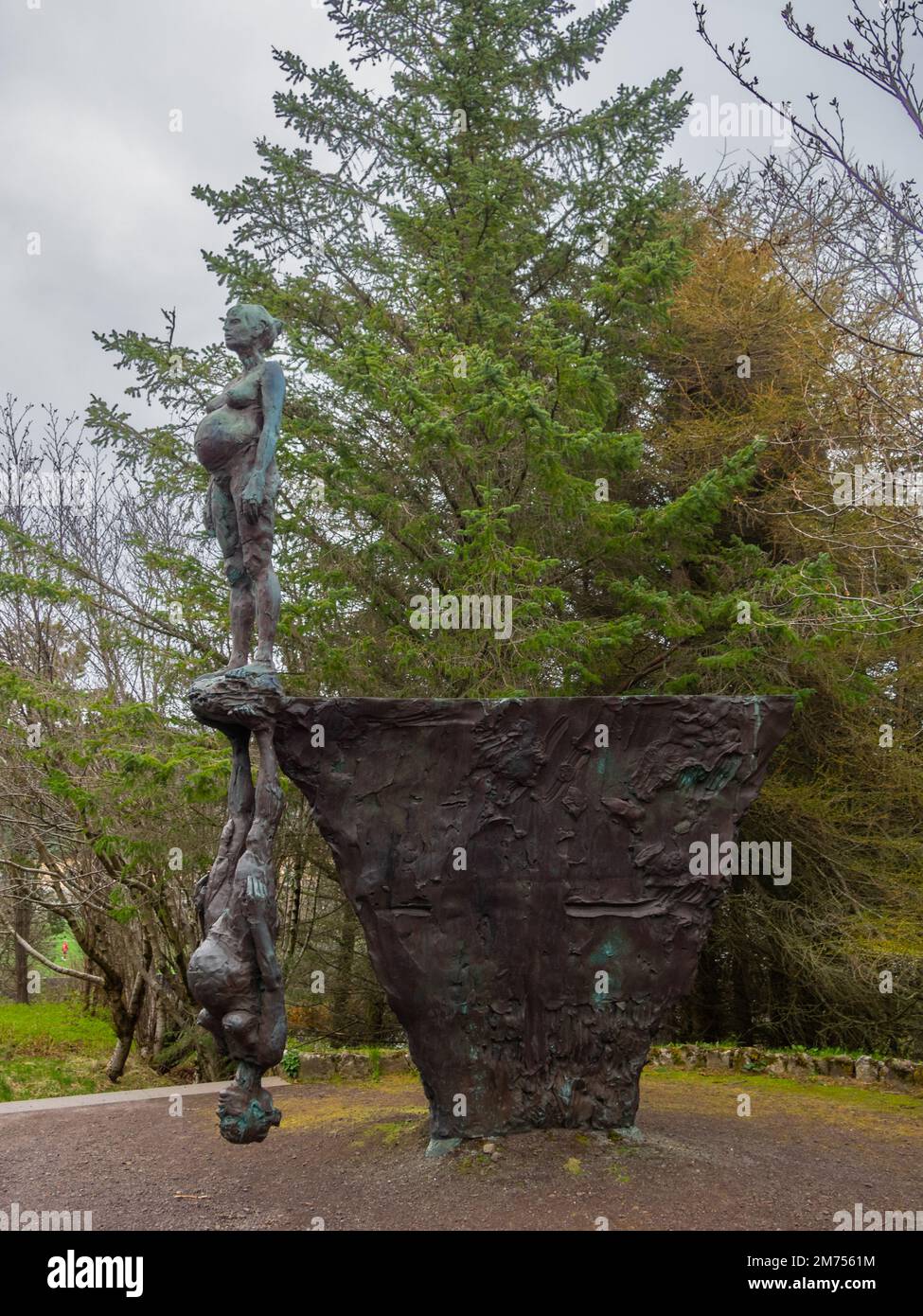 Spegilsmynd (Reflection), sculpture by Paul Paul Olsen at the National ...