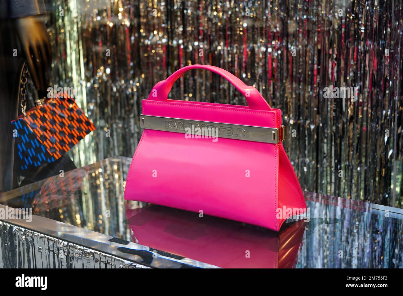 Karl lagerfeld logo hi-res stock photography and images - Alamy
