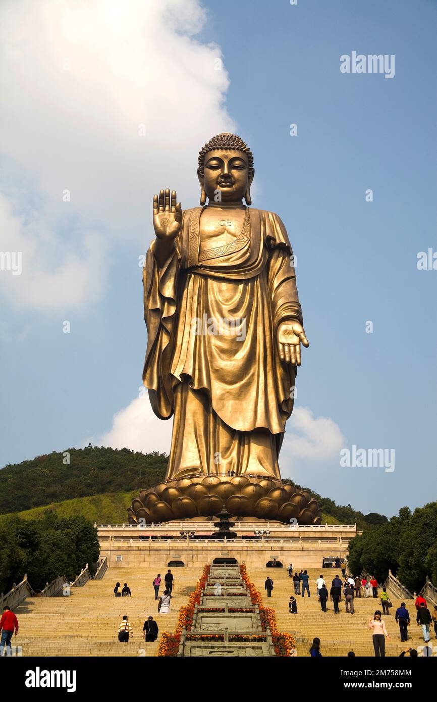 Lingshan temple hi-res stock photography and images - Alamy