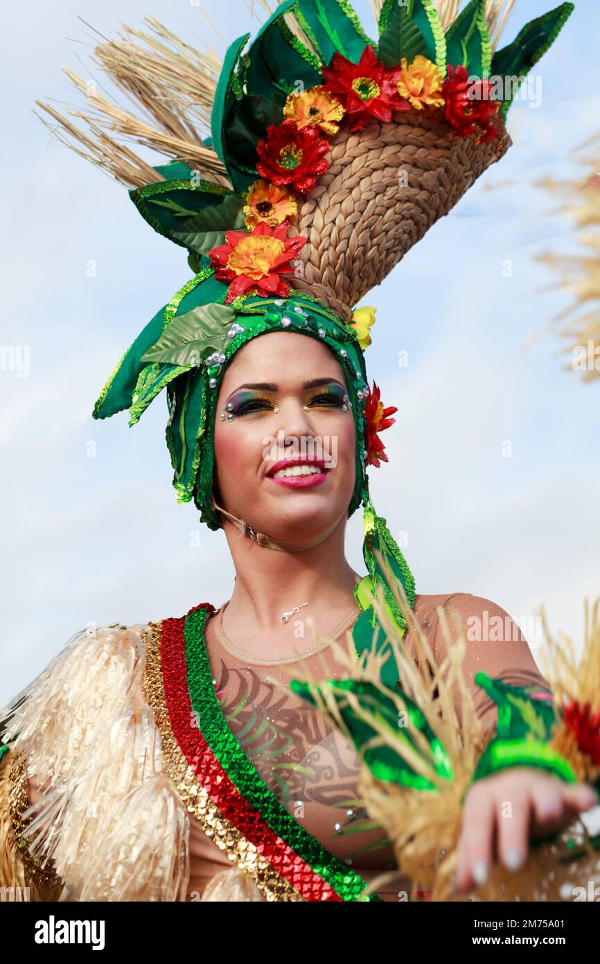 Tenerife winter carnival hi-res stock photography and images - Alamy