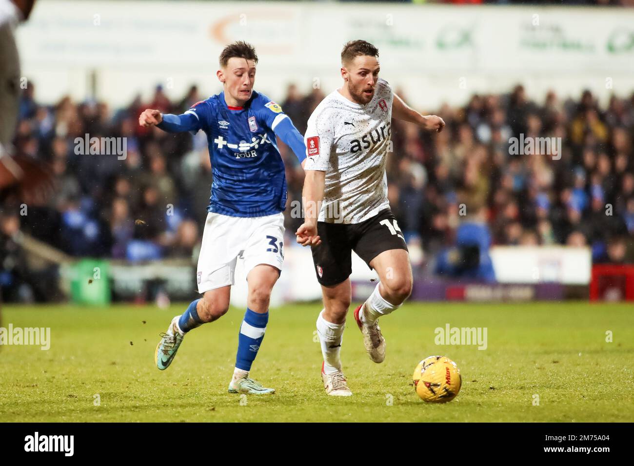 Conor washington rotherham united hi-res stock photography and images ...