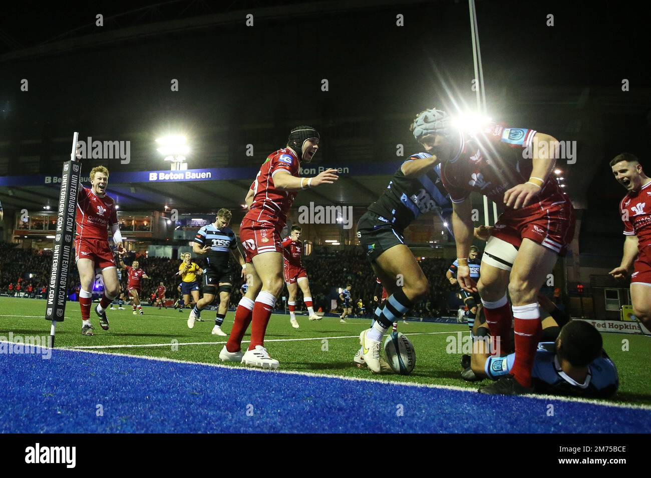 Jonathan davies rugby league hi-res stock photography and images - Alamy