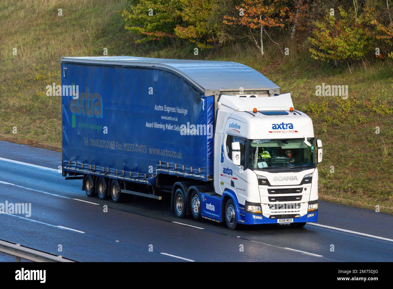 Axtra Expert Logistics Scania R450 KX18 WEU Stock Photo - Alamy