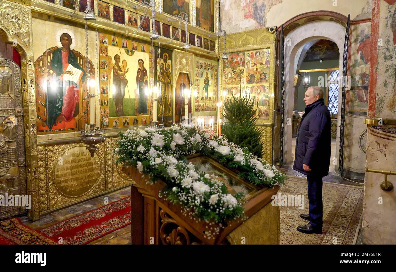 On Orthodox Christmas Eve, Vladimir Putin attended services at the ...