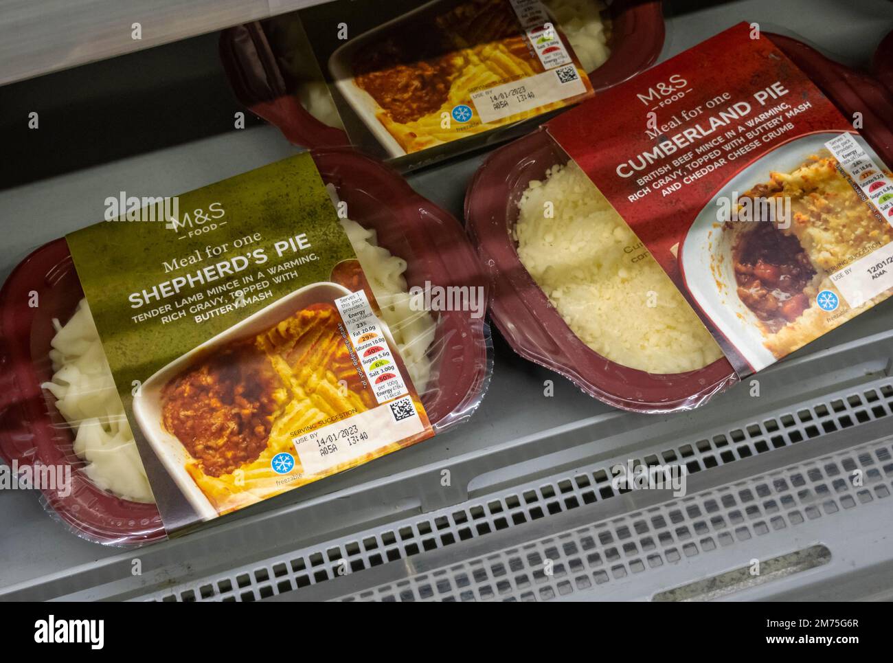 Marks and spencer ready meals hi-res stock photography and images - Alamy