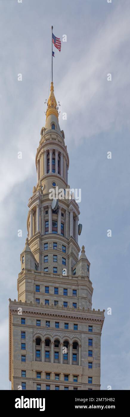 Cleveland historic terminal tower hi-res stock photography and images ...