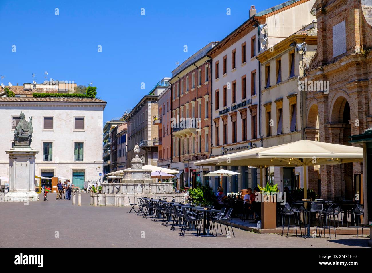 Cavour square rimini hi-res stock photography and images - Alamy