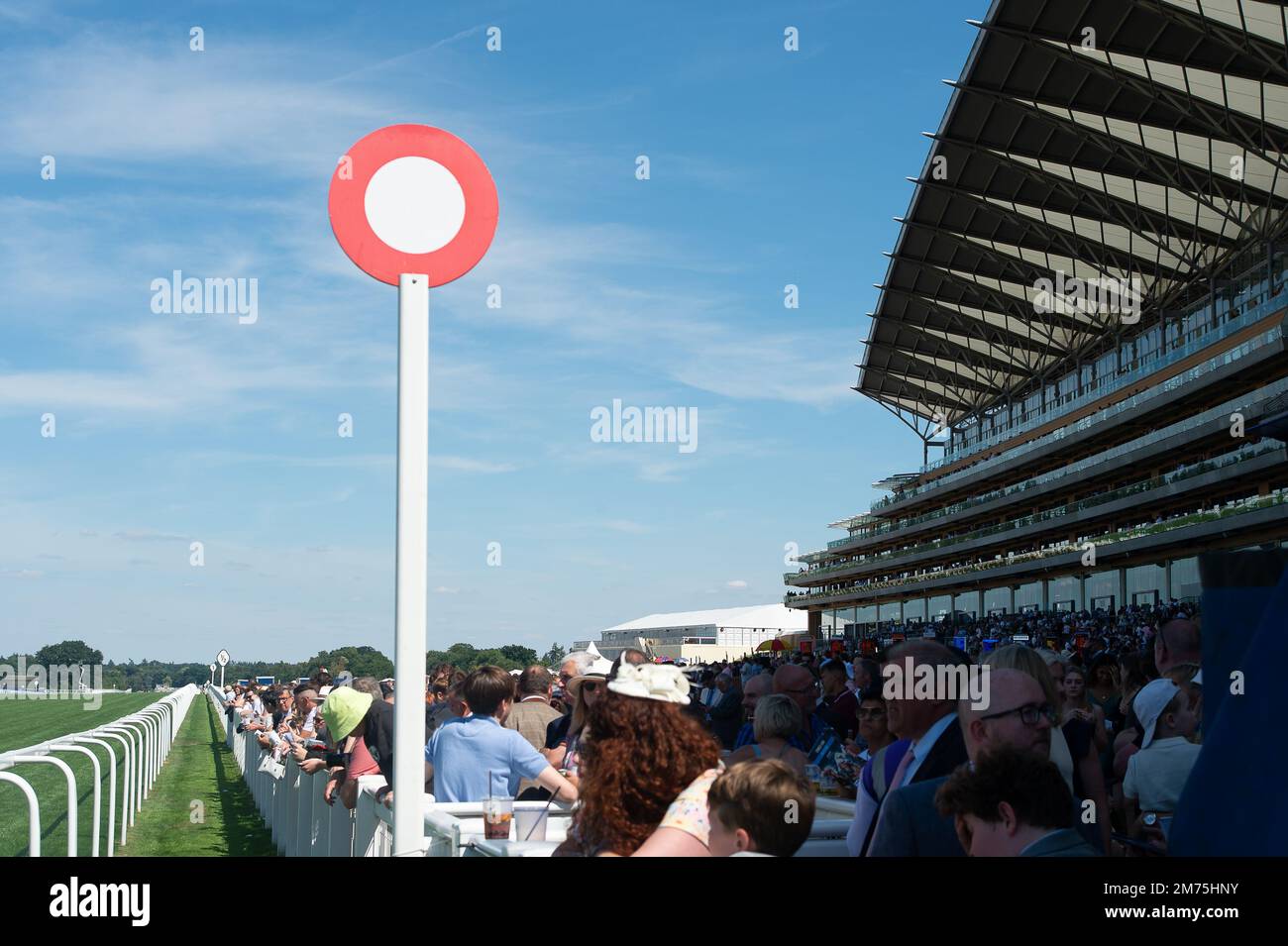 Ascot, Berkshire, UK. 9th July, 2022. Blue skies above the winning post ...