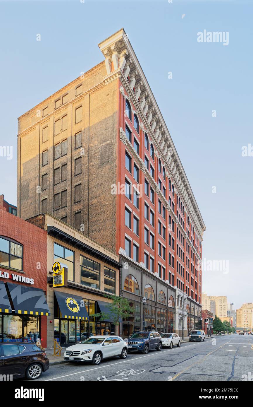 The Electric Building was phone company offices 1899-1990. United ...