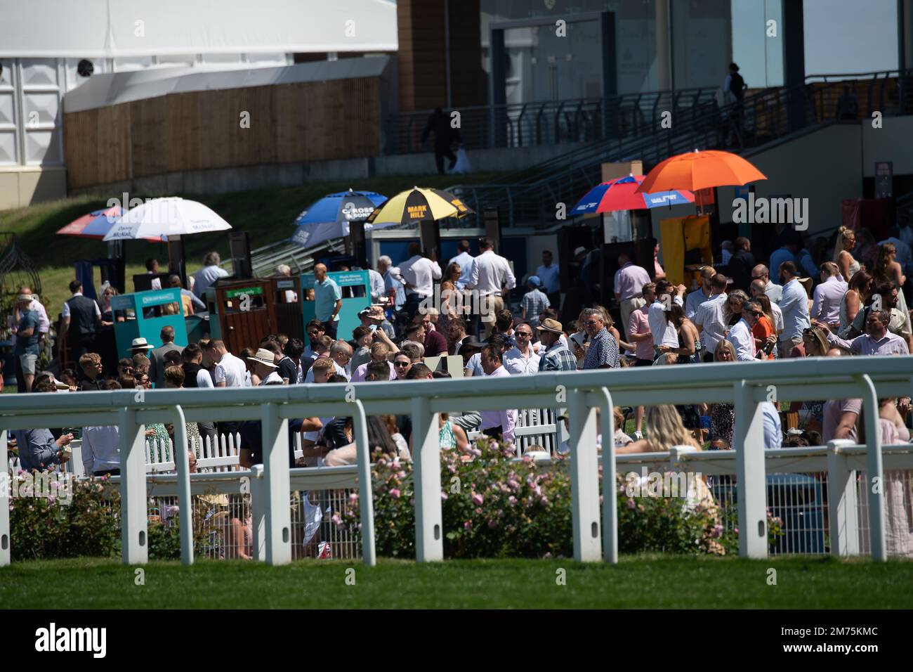 Ascot, Berkshire, UK. 9th July, 2022. Another very hot day at Ascot ...