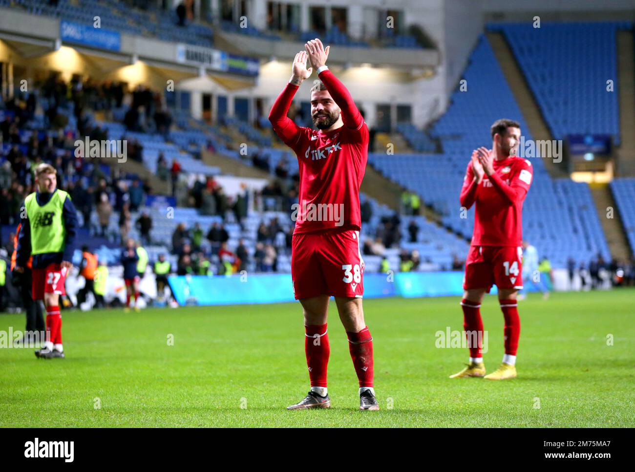 Elliot lee wrexham fans hi-res stock photography and images - Alamy