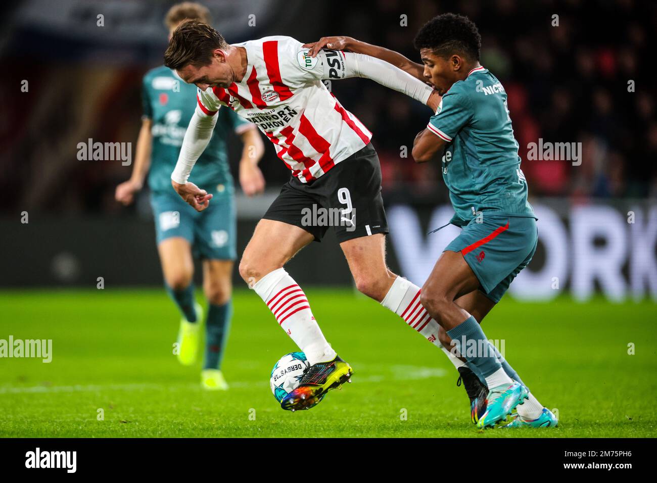 EINDHOVEN - (lr) Luuk de Jong of PSV Eindhoven, Shurandy Sambo of ...