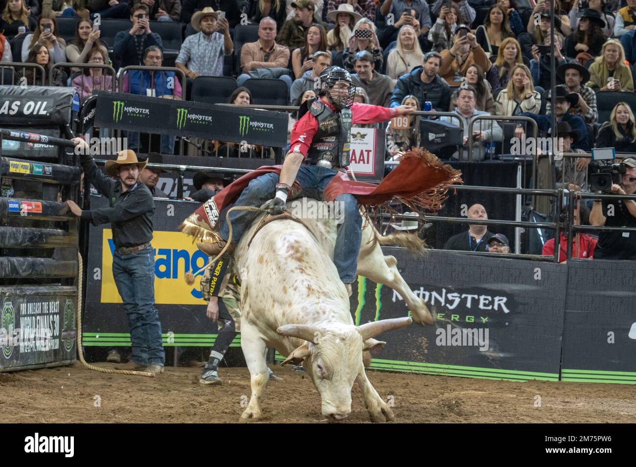 NEW YORK, NEW YORK - JANUARY 06: Silvano Alves rides Casper during the ...